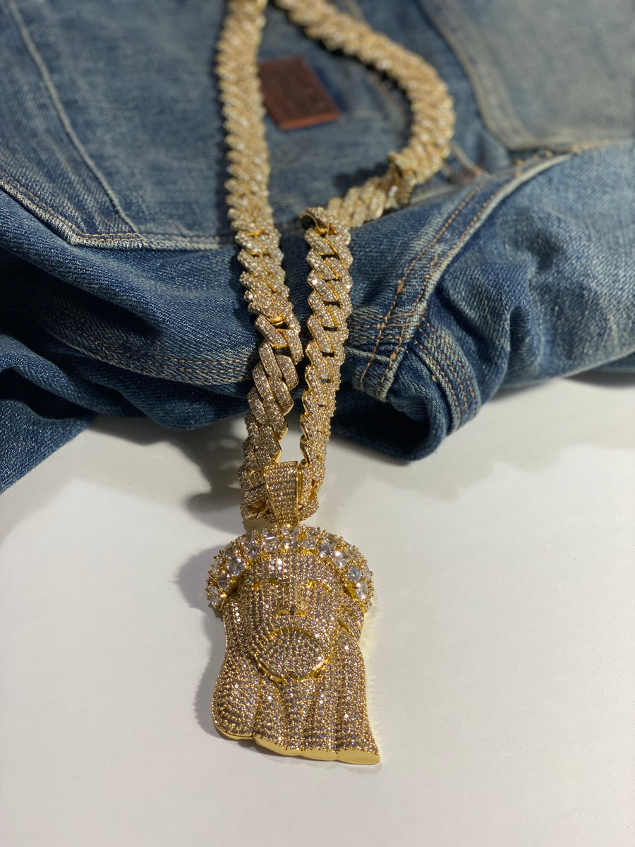 Fully Iced Cuban with Jesus piece – JP305